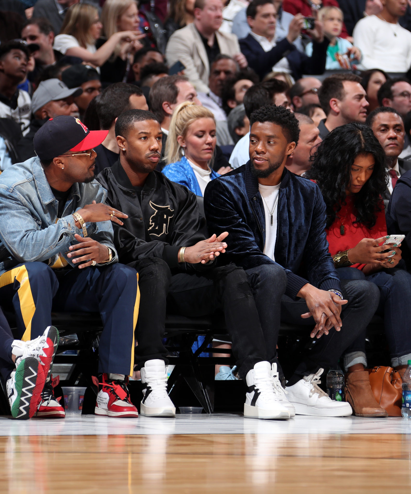 BEYONCE ET SA FILL BLUE IVY LORS DU NBA ALL-STAR GAME DE LOS ANGELES ...