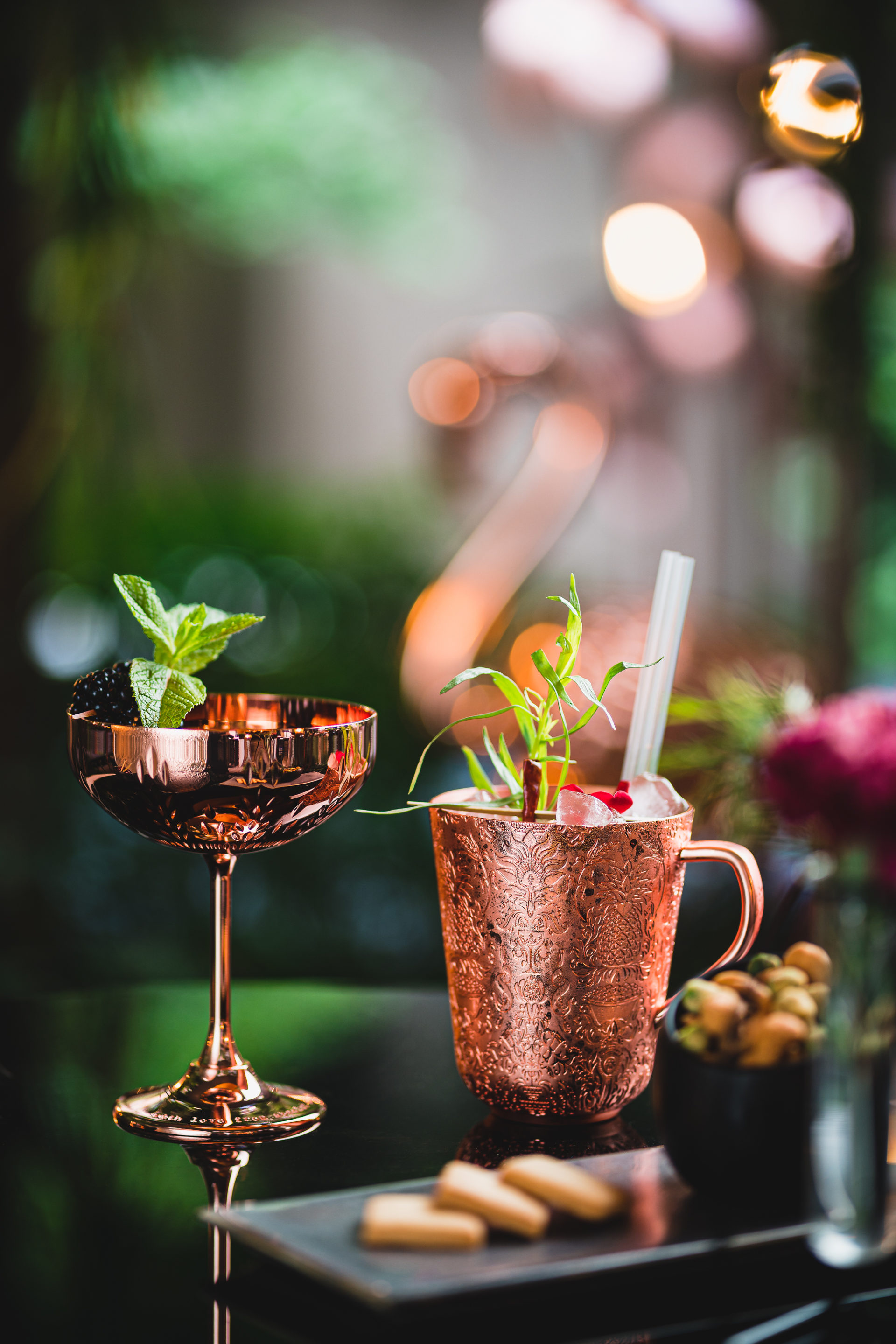 Le bar 8 du Mandarin Oriental, Paris ouvre sa terrasse d'été Absolut ...