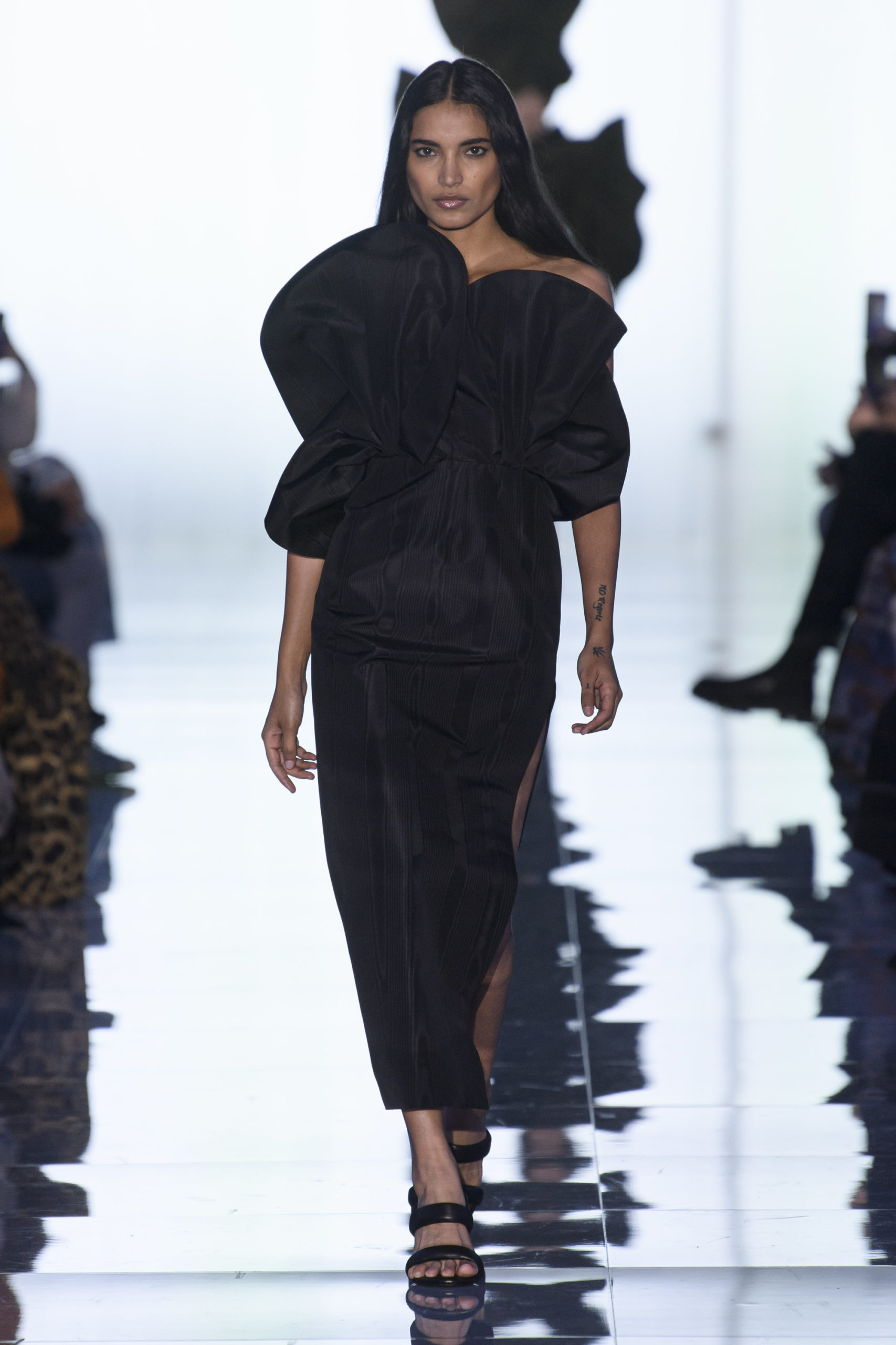 DEL CORE COLLECTION ZERO Milan FASHION SHOW - Luxsure