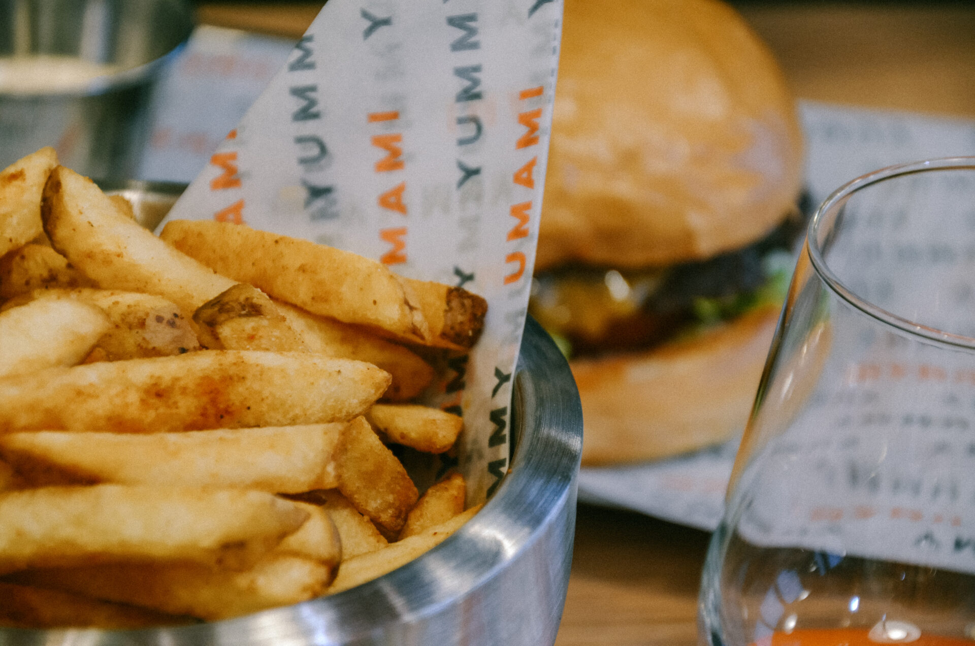 UMAMI BURGER OUVRE SON PREMIER RESTAURANT EN EUROPE, A PARIS - Luxsure