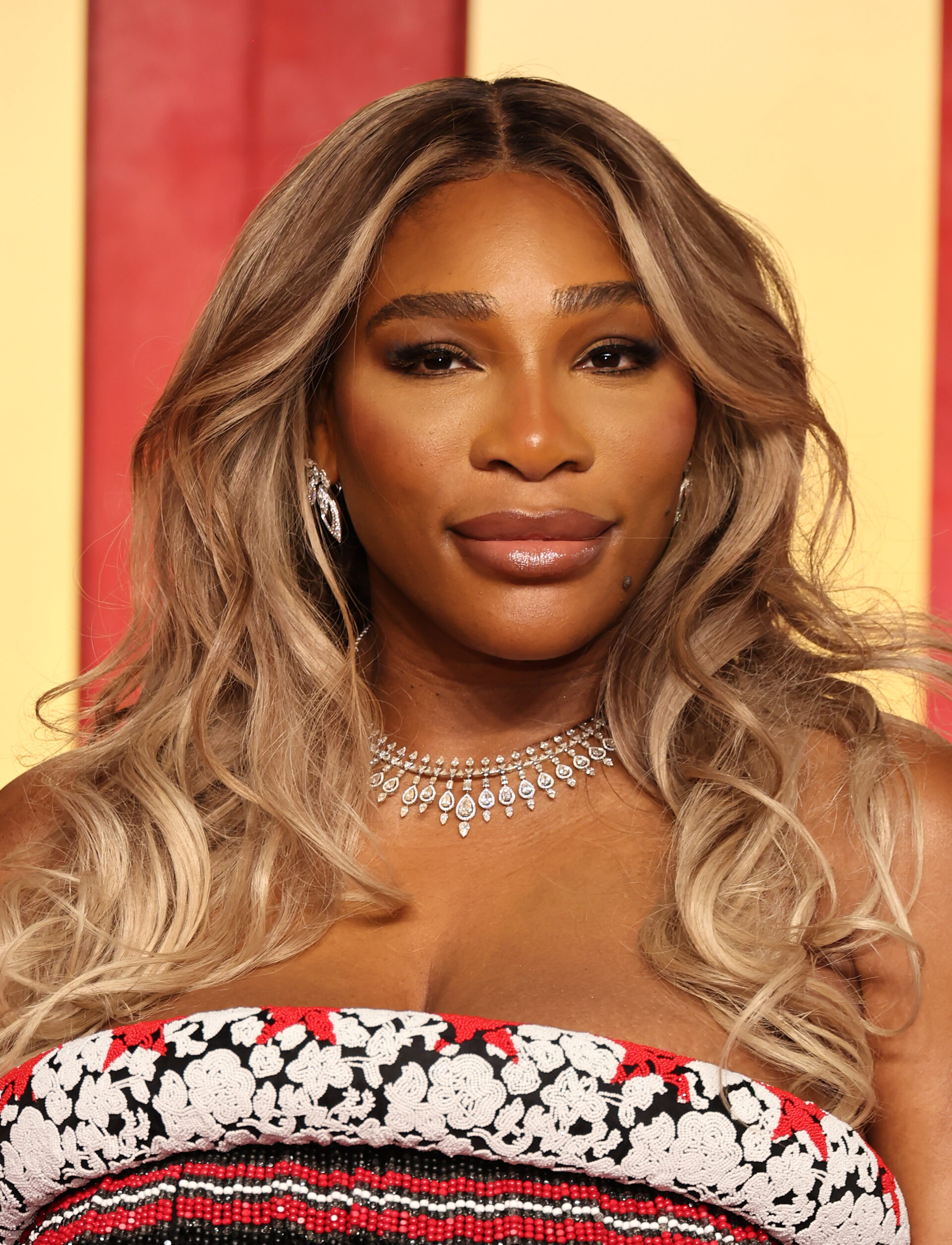 Serena Williams illumine la Vanity Fair Oscar Party 2024 avec Messika ...