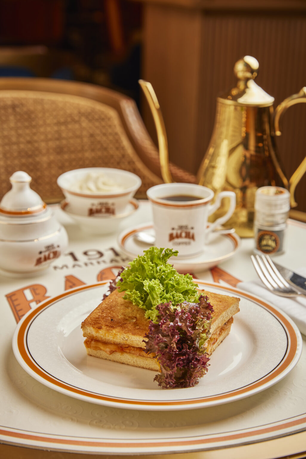 Bacha Coffee ouvre à Paris : un temple sensoriel du café sur les Champs ...